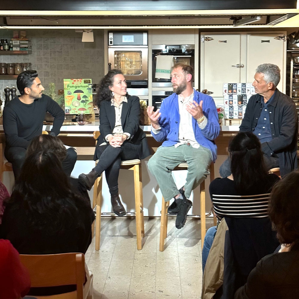 #272 Mighty Mushrooms. The Culinary and Medicinal World of Fungi with Prof Tim Spector, Tom ...