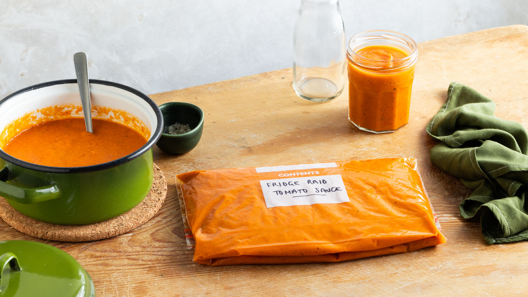 Fridge Raid Tomato Sauce | The Doctor's Kitchen